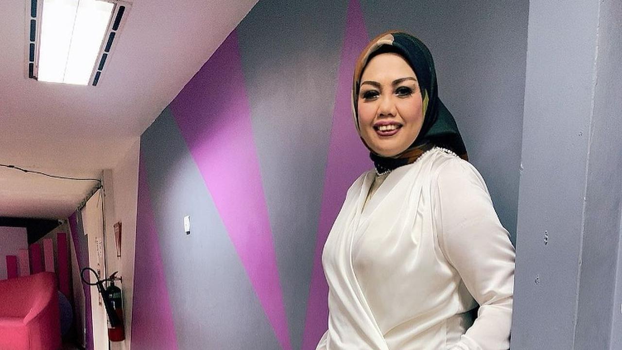Elly Sugigi Pernah jadi Korban KDRT Selama 12 Tahun, Pilih Bertahan ...