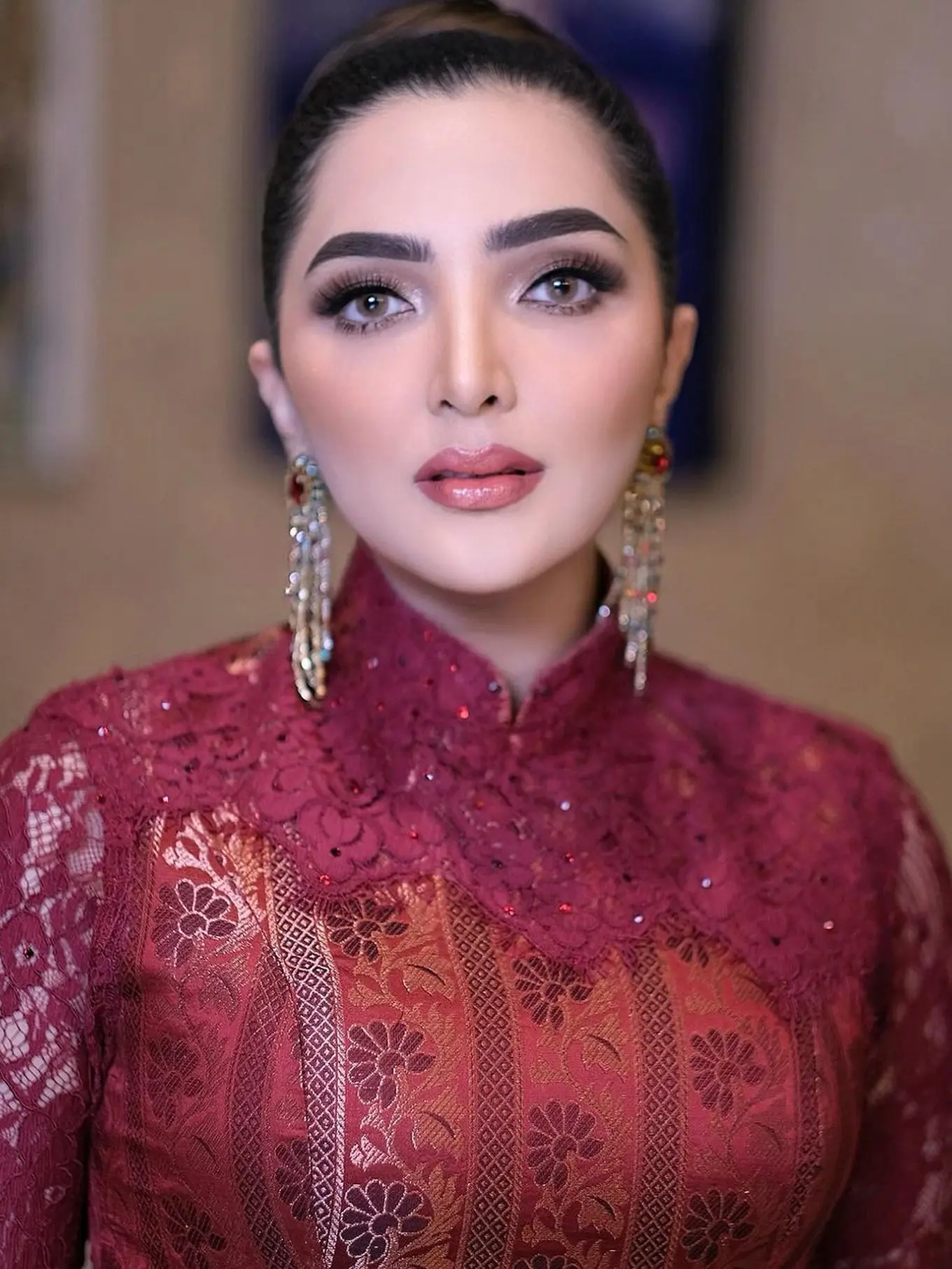 Deretan 7 Artis Cantik Indonesia yang Punya Keturunan Bule, Ada Sandra ...
