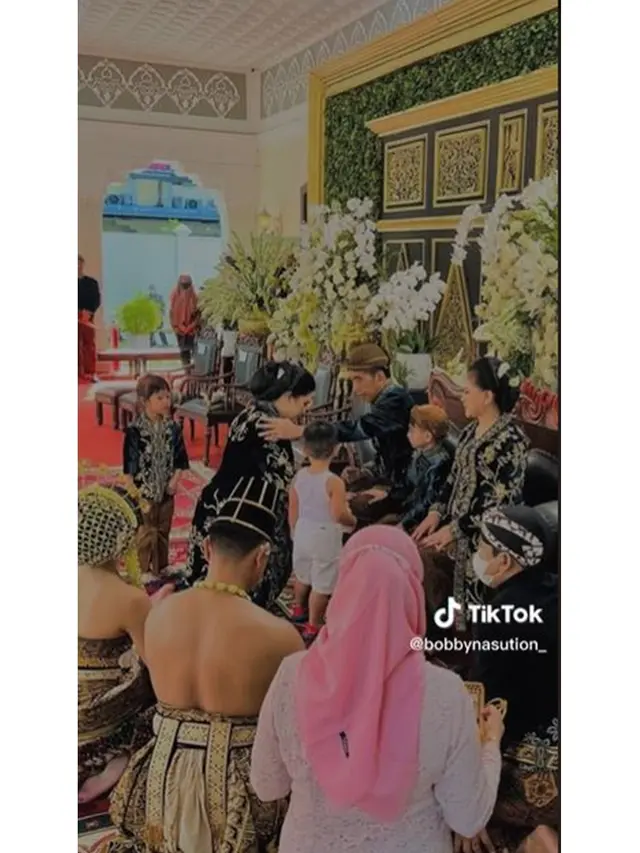 7 Potret Tingkah Kocak Nahyan di Momen Pernikahan Kaesang-Erina, Curi Perhatian - Hot Liputan6.com