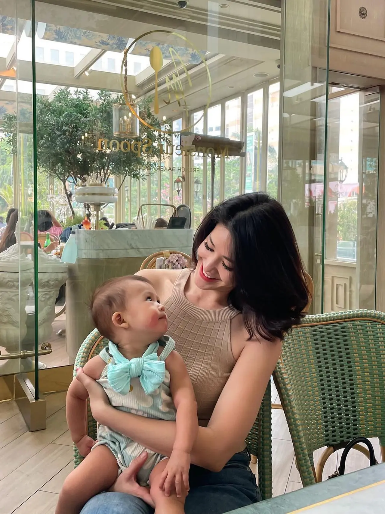 6 Potret Pesonil Eks Girl Band Princess Kumpul Bareng, Bawa Momongan ...