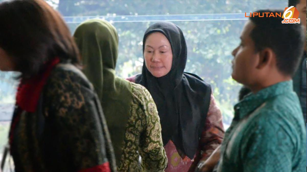 [VIDEO] Mulut Terkatup Ratu Atut di KPK - News Liputan6.com