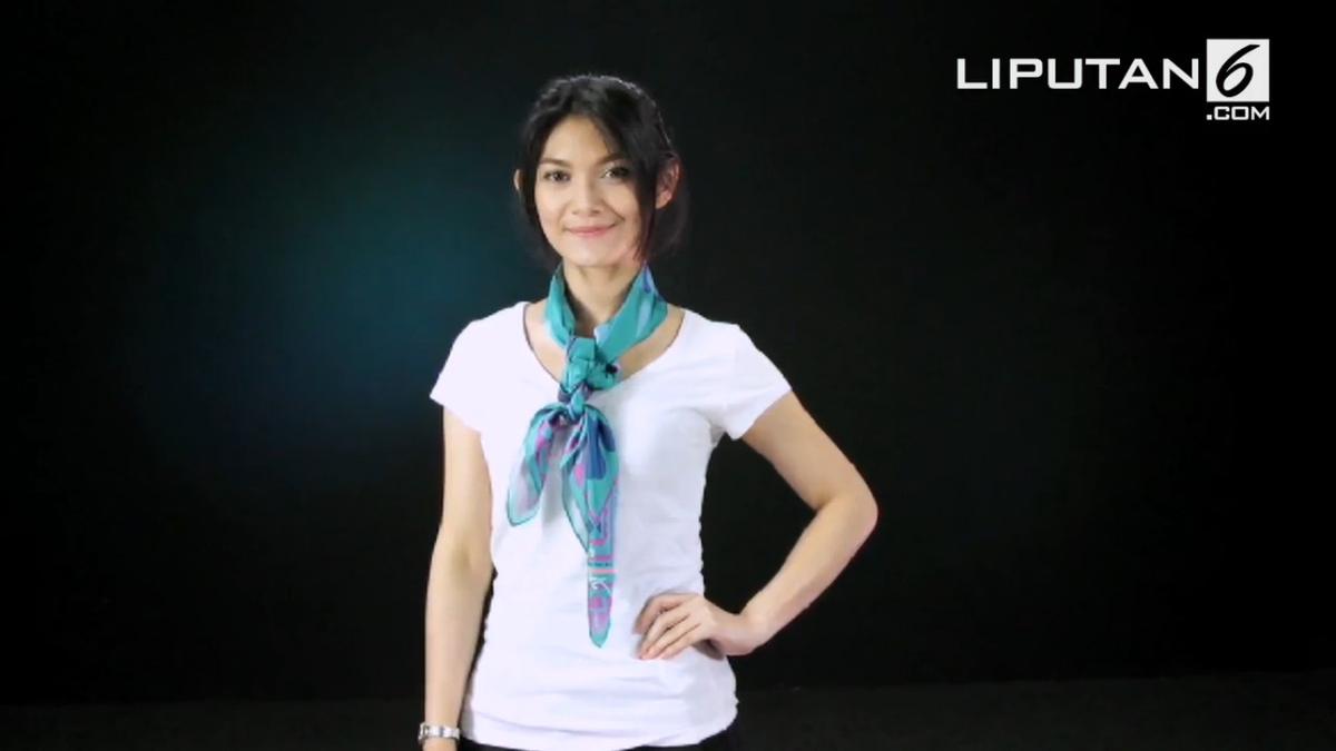 Style Guide: Cara Unik Pakai Scarf untuk Tampil Modis - Fashion ...