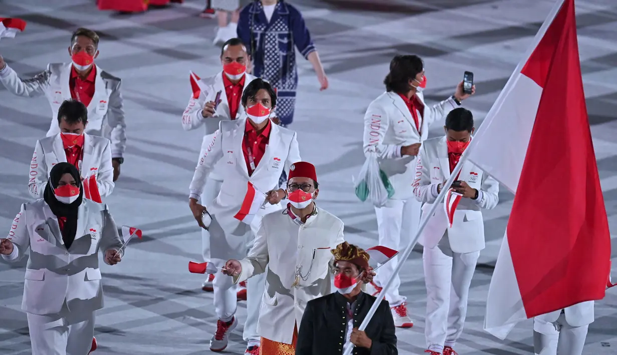 Foto: Pesona Baju Adat Bali yang Dipakai Rio Waida Pada Pembukaan ...