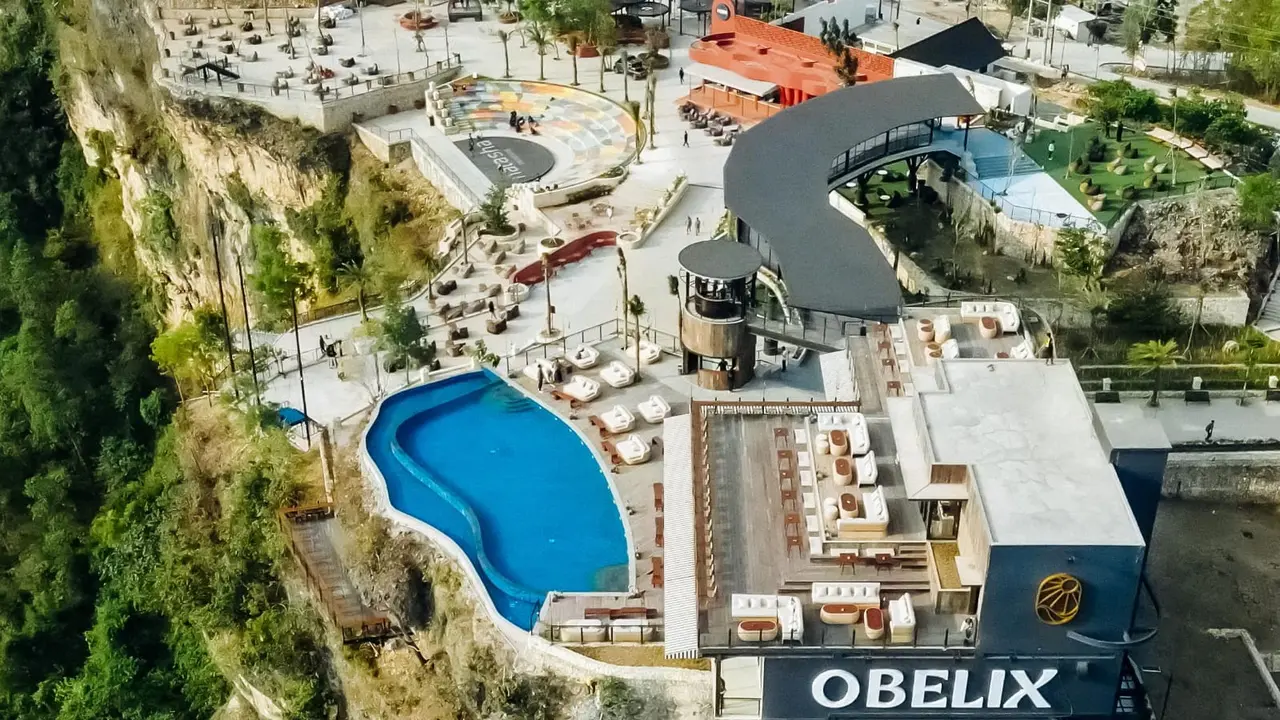 ‘Obelix Sea View’, Destinasi Wisata Baru dari Pantai Parangtritis ...