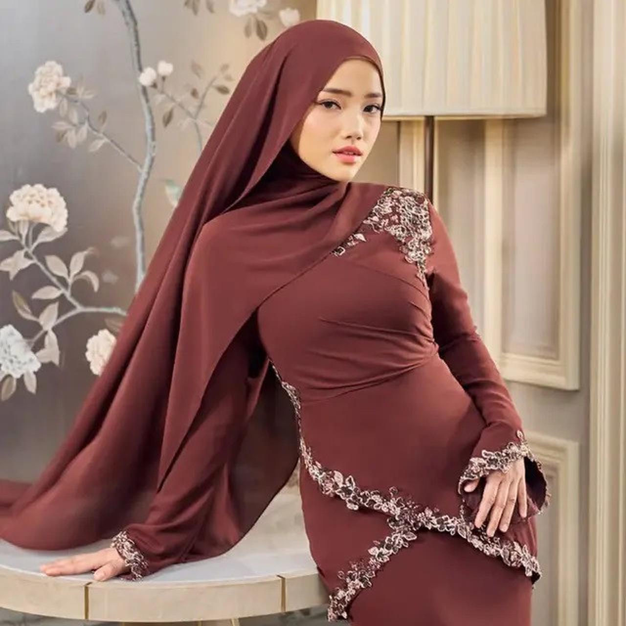 Fakta Menarik Burgundy: Warna Merah Mewah yang Memikat