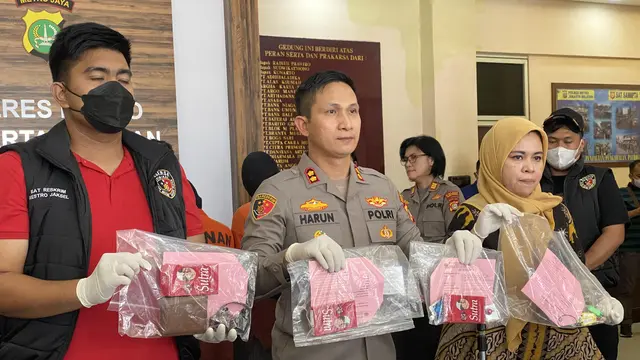 Praktik Prostitusi Online via Aplikasi MiChat di Hotel Dibongkar Polres Jaksel - News Liputan6.com
