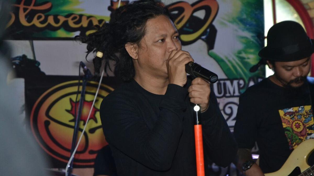 Steven Jam Tampilkan Perputaran Waktu dalam Penawar Rindu - ShowBiz Liputan6.com