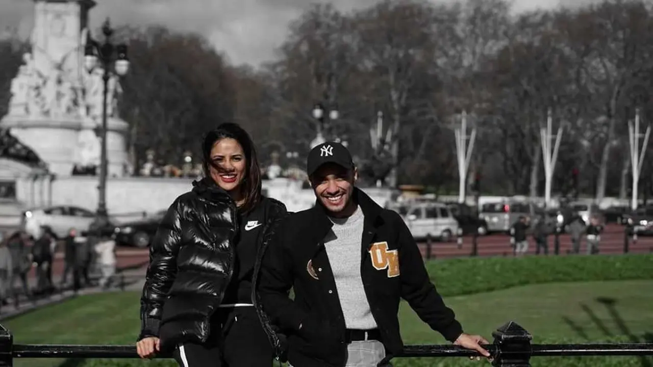 6 Potret Refal Hady Bareng Sang Kakak Lisa Alhady, Sering Dikira Suami ...