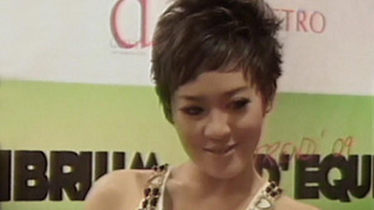 Ina, Mantan "Dewi" yang Ngejazz - ShowBiz Liputan6.com