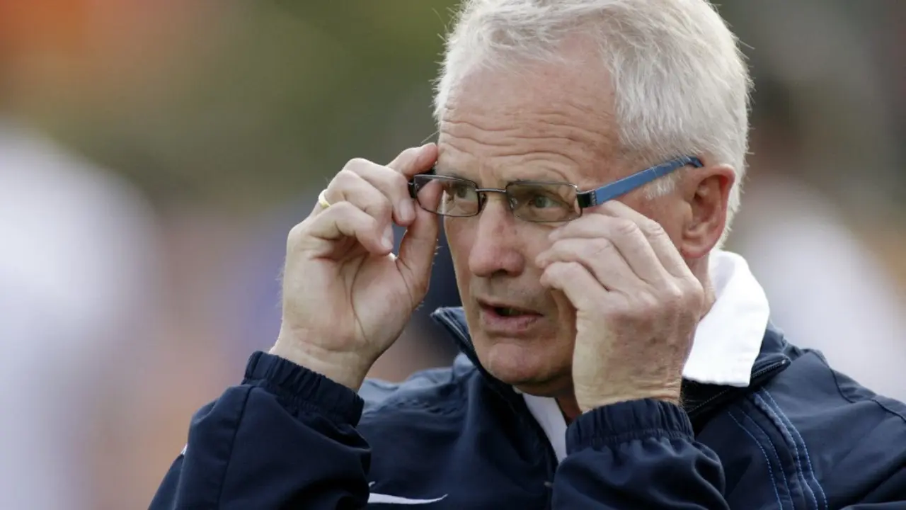 Jejak Pelatih-Pelatih Belanda di Indonesia: Ada yang Baik, Ada yang ...