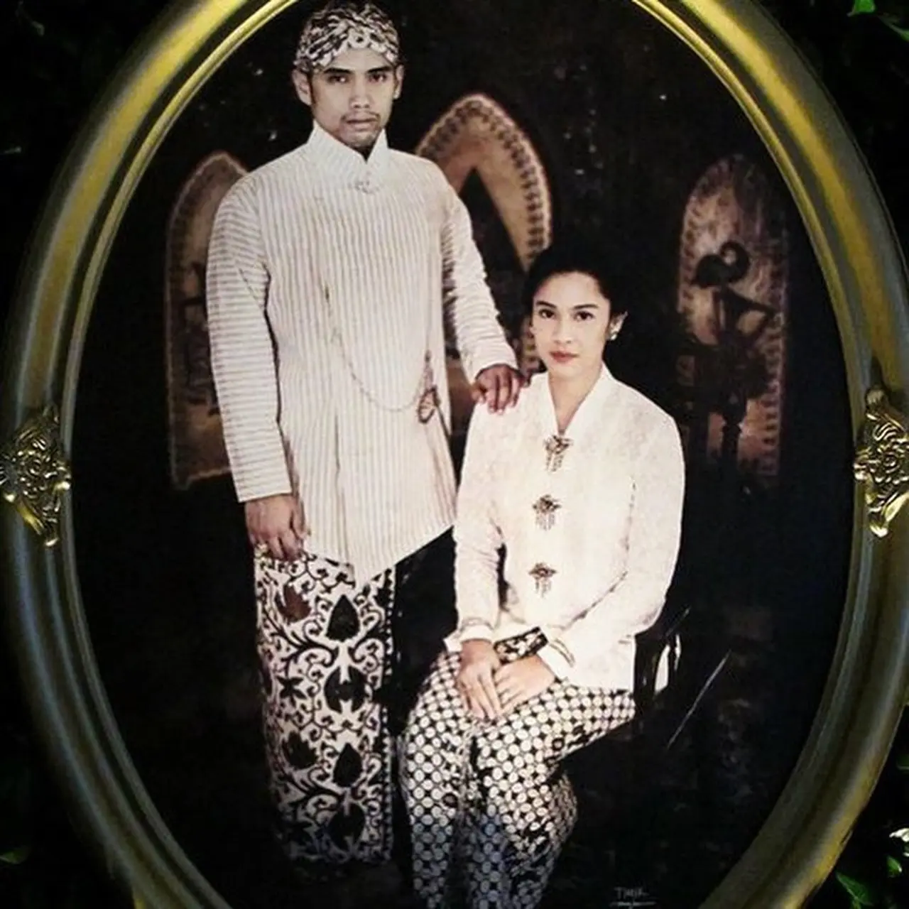 7 Transformasi Dian Sastrowardoyo Bareng Indraguna, Foto Nikah Curi Perhatian - Hot Liputan6.com