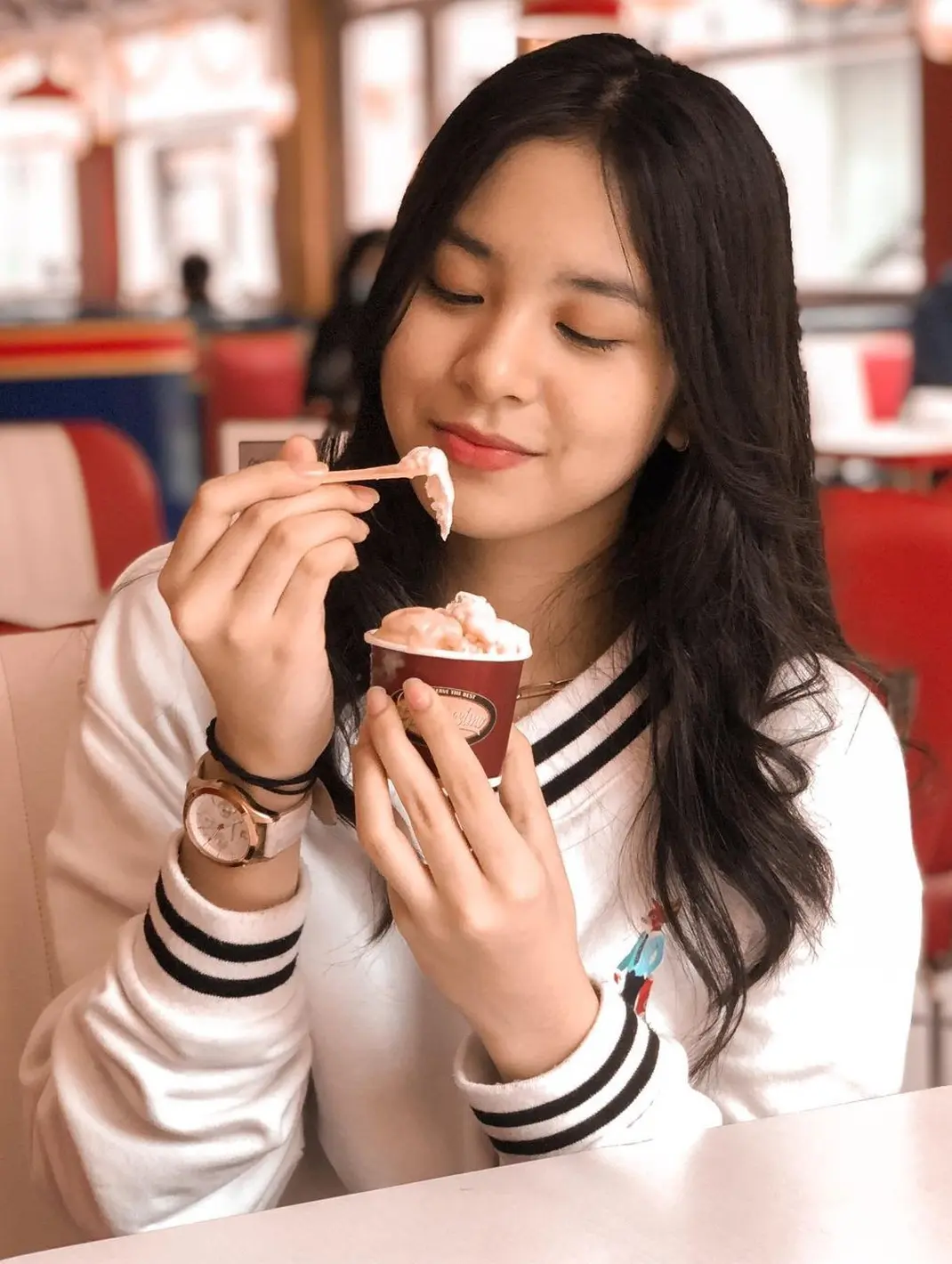 Potret Menawan Zee JKT48 yang Ternyata Anak Artis Terkenal, Pesonanya ...