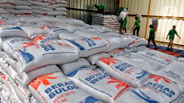 Bulog Kuasai 1,39 Juta Ton Beras, Kenapa Mahal dan Langka di Sejumlah Tempat? - Bisnis Liputan6.com