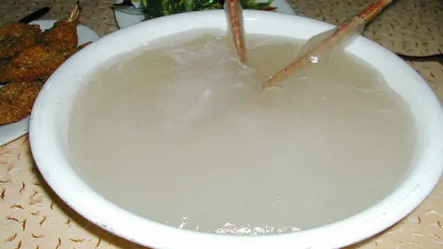 Santap Nikmatnya Papeda, Bubur Sagu Khas Papua - News Liputan6.com