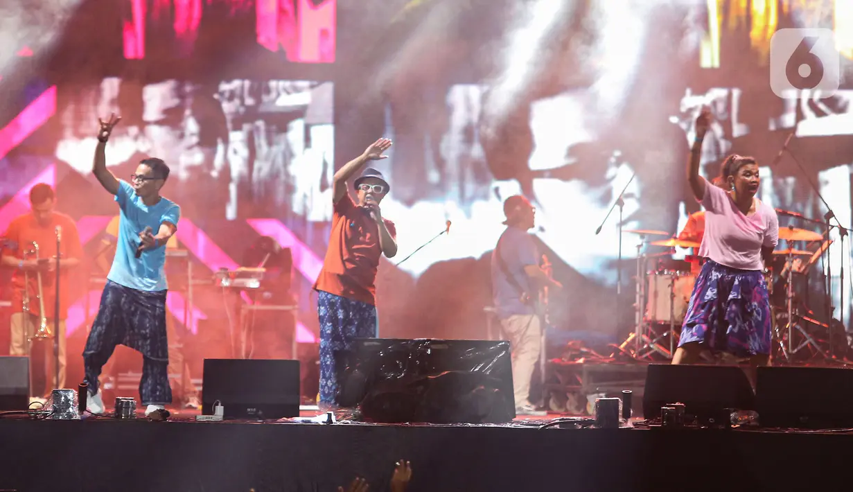 Project Pop Bikin Titik Kumpul Festival 2024 Bergoyang Duyu - Foto ...