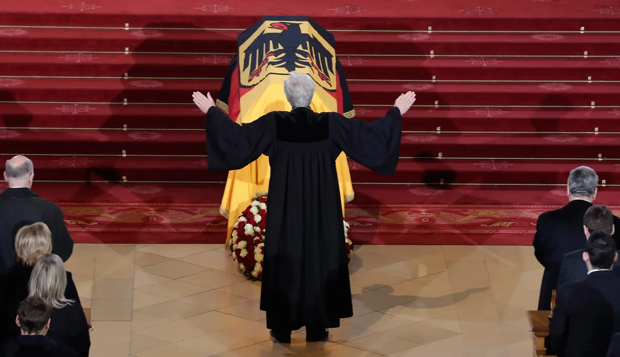 Upacara Kenegaraan Iringi Pemakaman Mantan Presiden Jerman - Foto ...