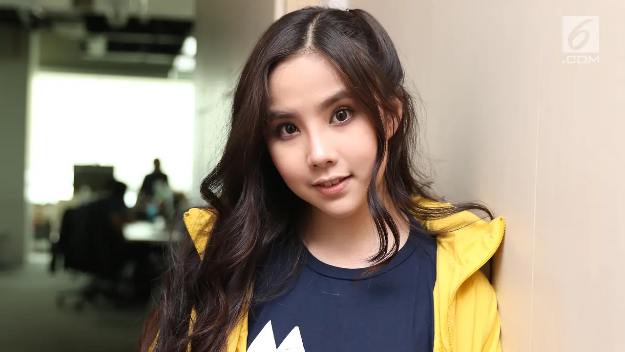 Lirik Lagu Lebih Baik Darinya - Agatha Chelsea - Ragam Bola.com