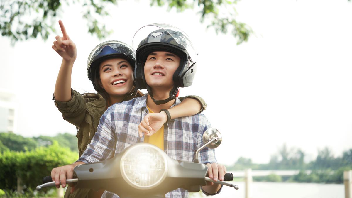 Romantis Berdua, Pasangan Ini Keliling Dunia Naik Sepeda Motor Saja ...