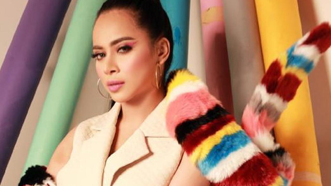 Resha Finoza Rayakan HUT RI ke-75 dengan Para Gamers