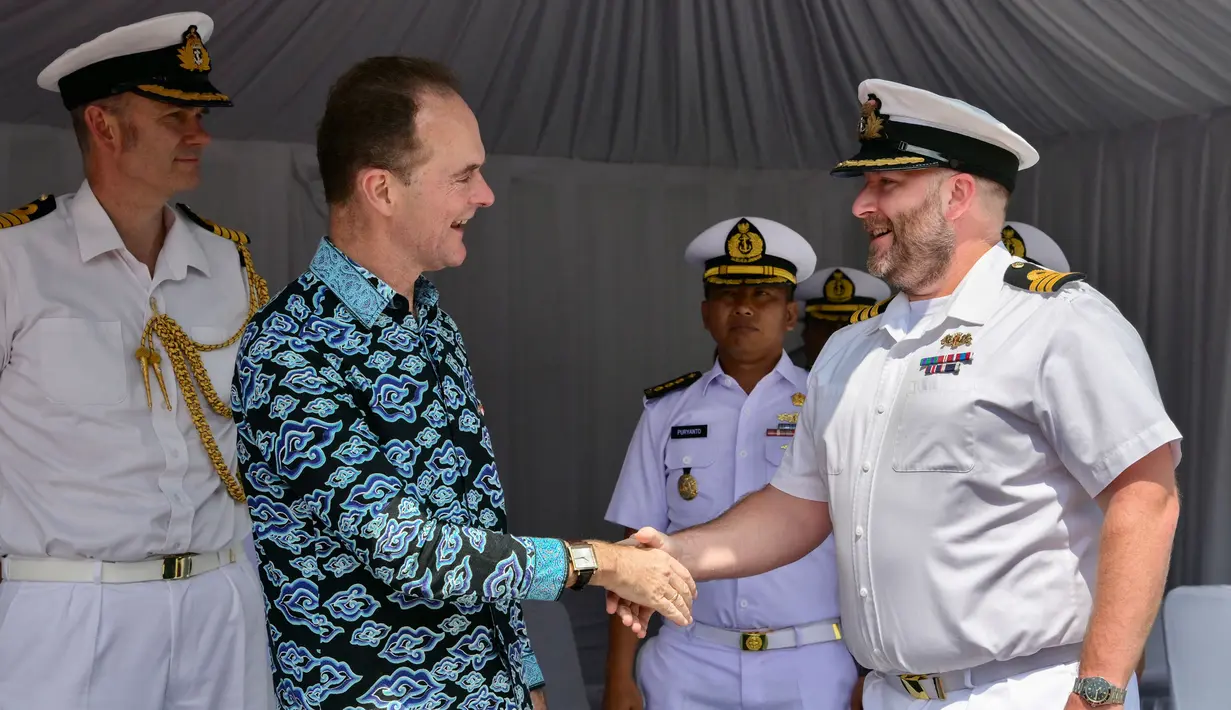 Perkuat Kerja Sama Militer, Kapal Angkatan Laut Inggris HMS Spey Berlabuh di Jakarta - Foto ...