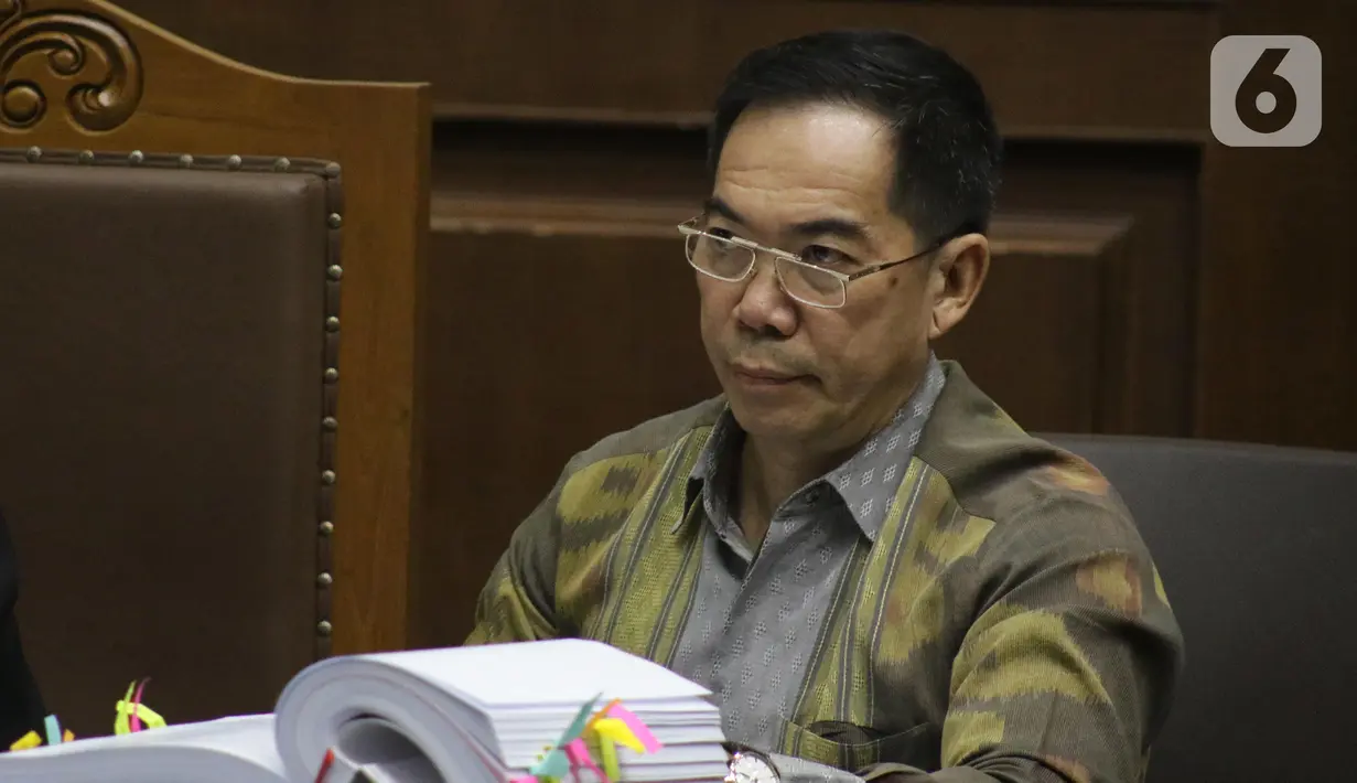 FOTO: Terdakwa Penyuap Aspidum Kejati DKI Jakarta Jalani Sidang ...