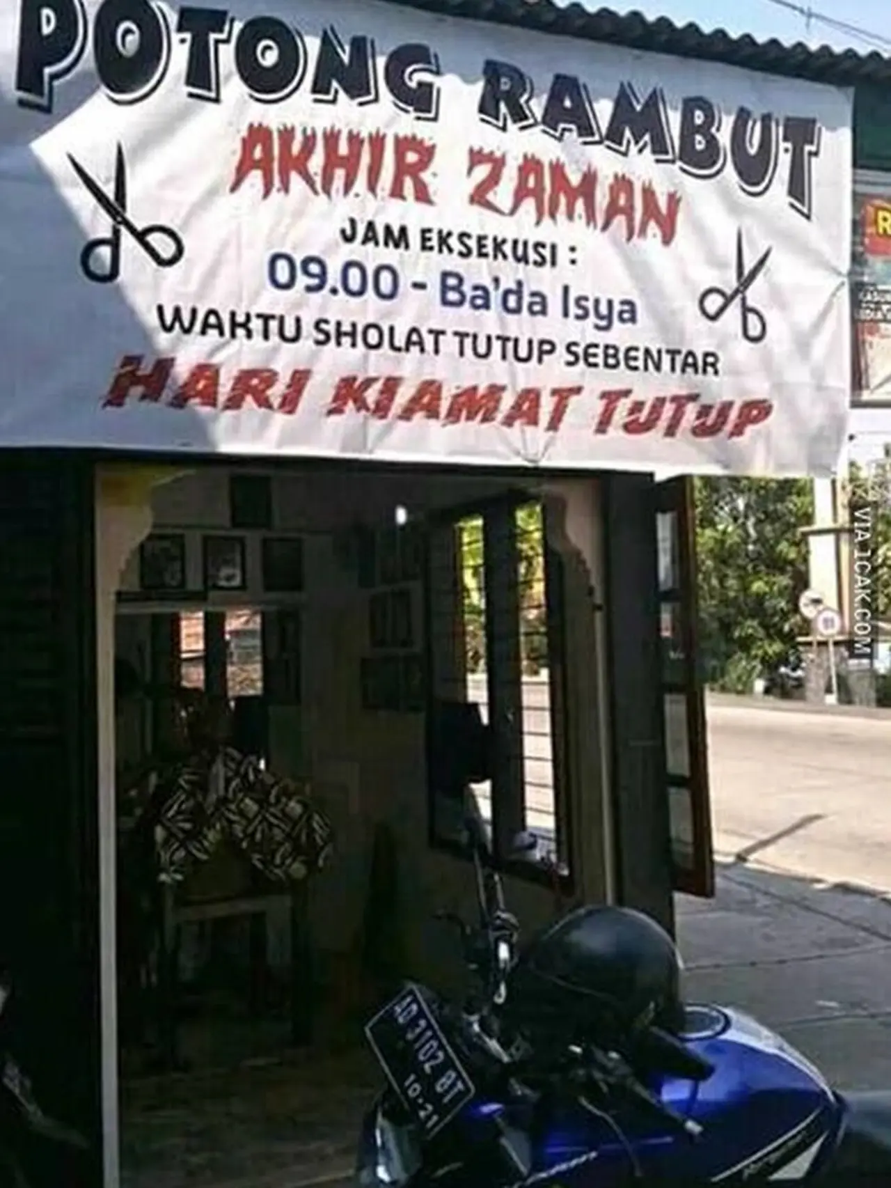 6 Spanduk Potong Rambut Ini Kocak Sekaligus Bikin Geleng Kepala - Hot ...