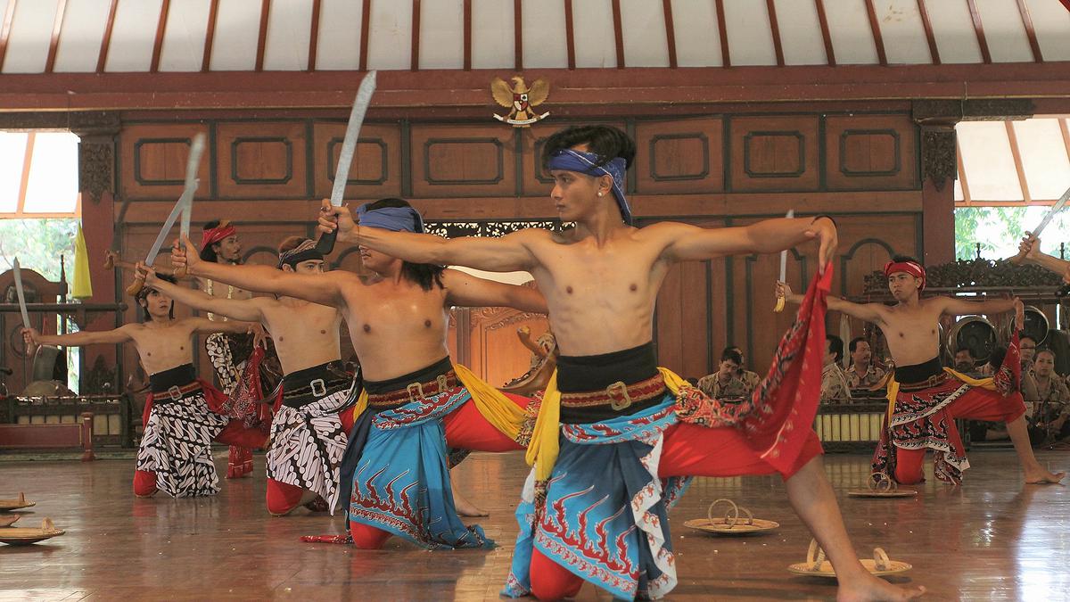 3000 Penari Ramaikan "Solo 24 Jam Menari" - Lifestyle Liputan6.com