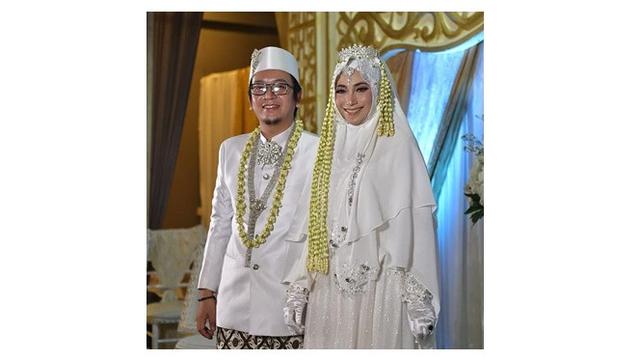 Inka Christie Menikah di Usia 44 Tahun, Ini 6 Potret Bahagia Sang Lady ...