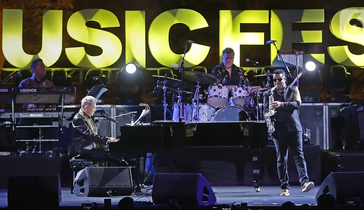 FOTO: David Foster Tampil Mengesankan di Batik Music Festival 2019 ...