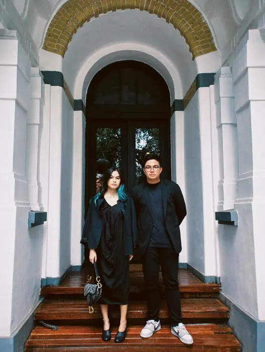 Potret Inarah Syarafina Kekasih Umay Shahab yang Punya Senyum Manis ...