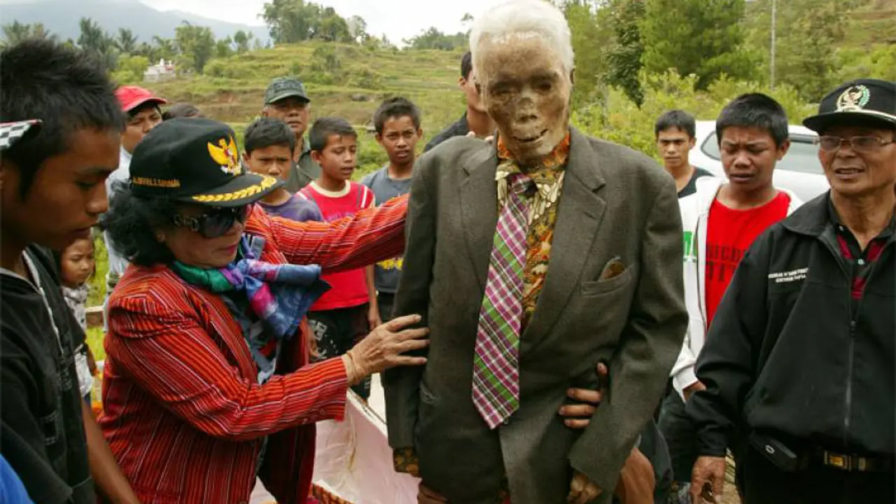 Tradisi Mayat Berjalan di Tana Toraja - Lifestyle Liputan6.com