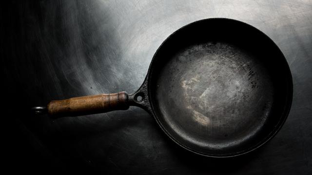 3 Hal Penting yang Perlu Diperhatikan saat Memakai Wajan Baru - Food ...