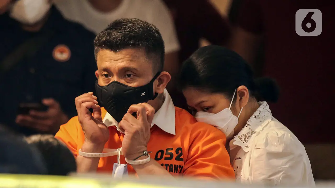 Dugaan Sosok Kakak Asuh yang Upayakan Hukuman Ringan Ferdy Sambo, Ini ...