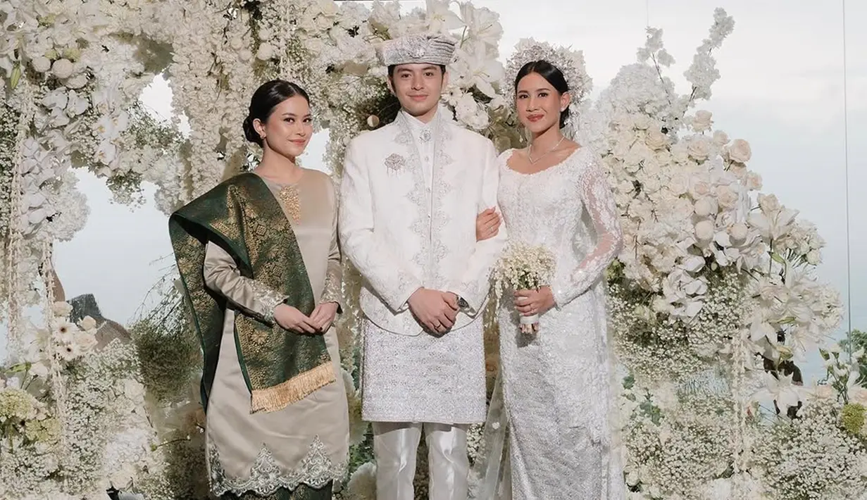 Potret Hanggini Jadi Bridesmaid di Momen Akad Nikah Shenina dan Angga ...