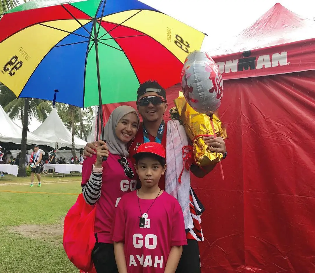 Senyum Laudya Cynthia Bella Saat Suami Dipijat - ShowBiz Liputan6.com