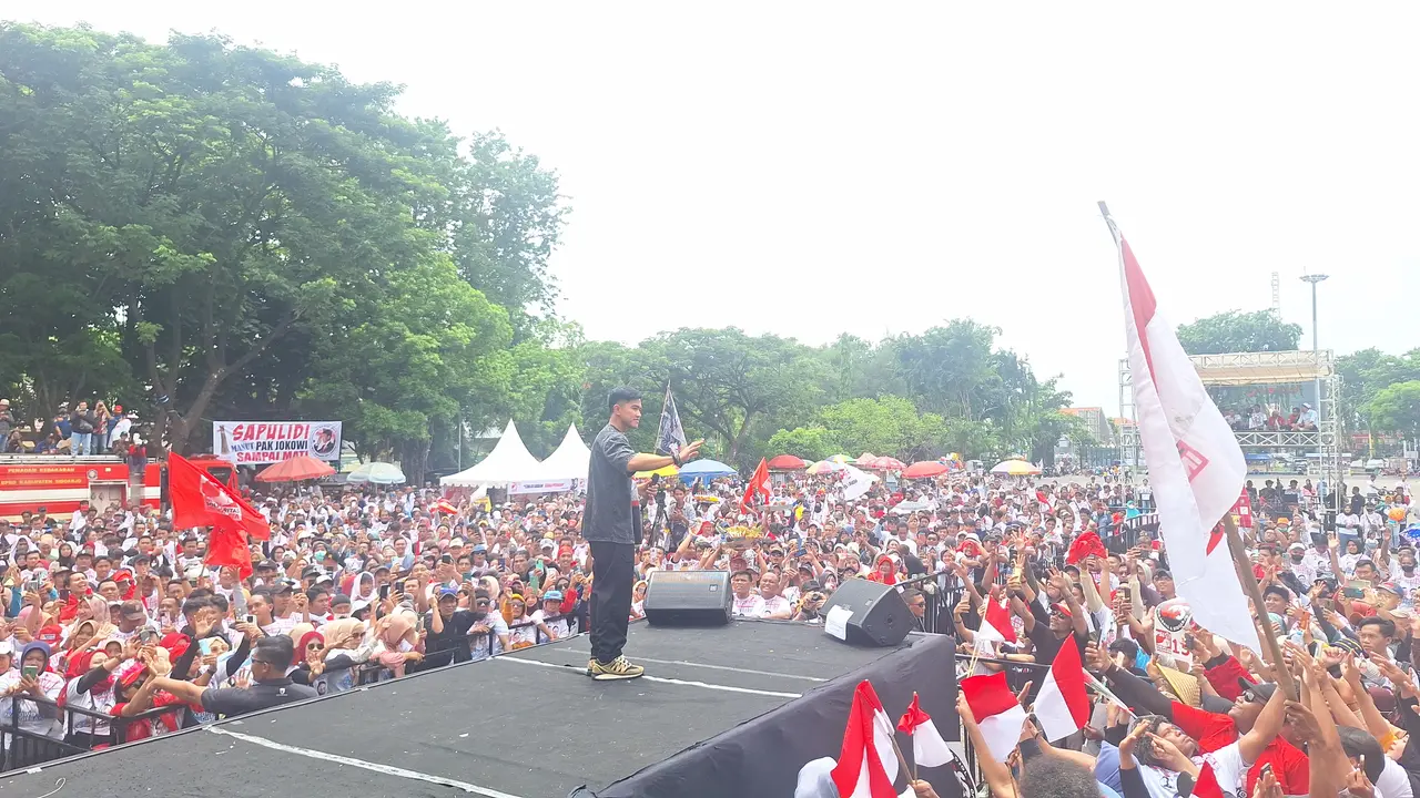 Kampanye Akbar Di Sidoarjo Kaesang Ajarkan Warga Cara Coblos Psi Dan
