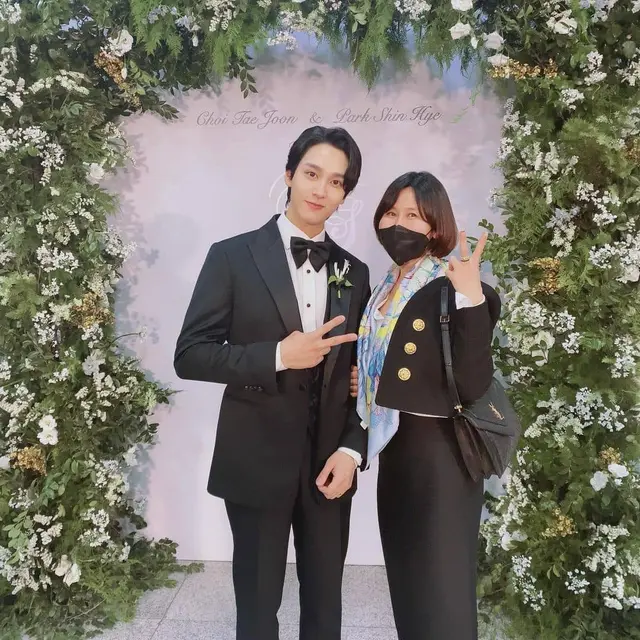 10 Potret Pernikahan Park Shin Hye Dan Choi Tae Joon Dihadiri Lee Min