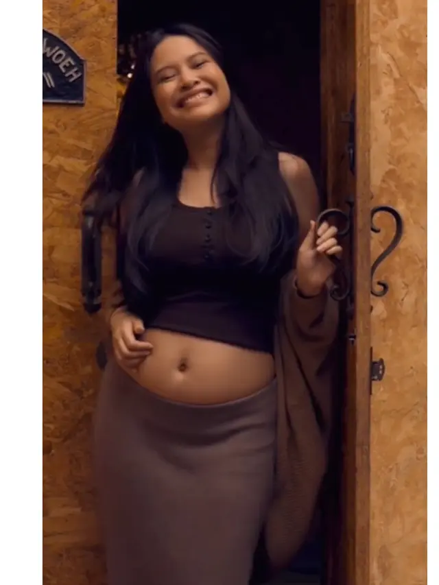 Hanggini Umumkan Kehamilan Pertama, Ini 6 Potret Maternity Pamer Baby Bump