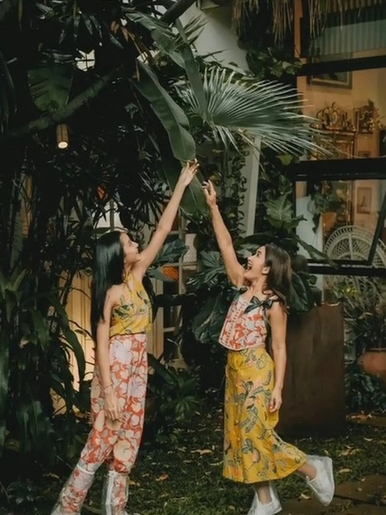 7 Pemotretan Widi Mulia Bareng Widuri, Sosok Putrinya Tampil Curi ...