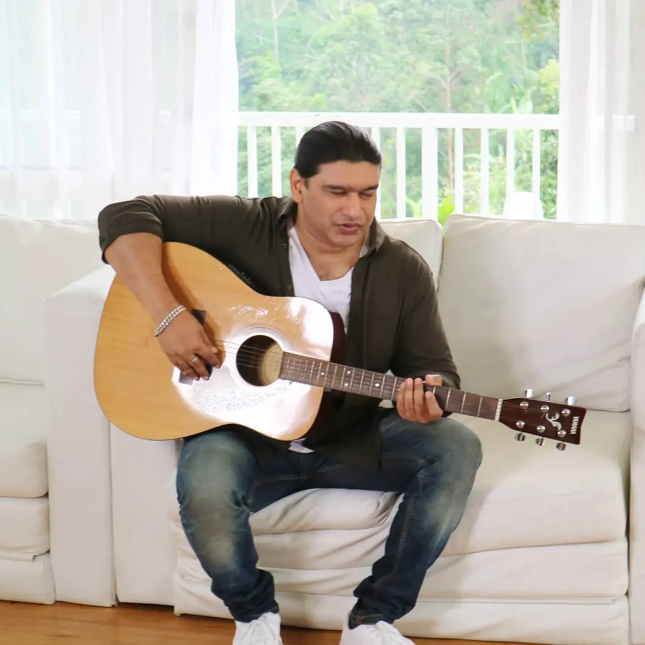 Pedangdut Hits Era 90-an, Ini 6 Potret Terbaru Ashraff Pelantun Tembang ...
