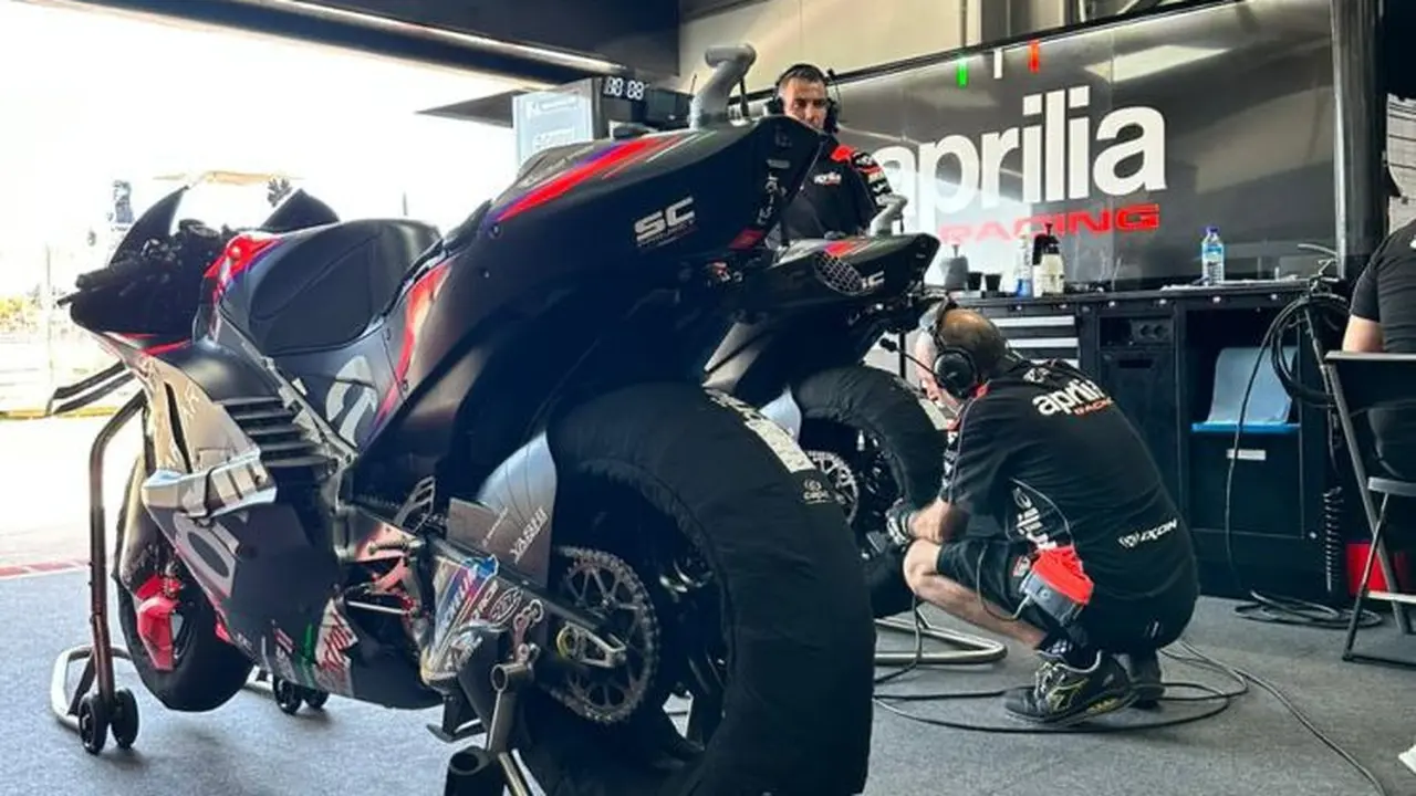 Mengintip Paddock Aprilia Racing di MotoGP Mandalika dalam Deretan Foto ...