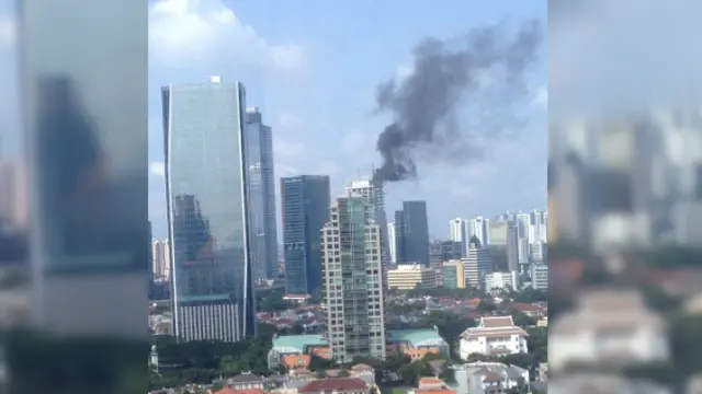 Gedung Baru Menara Palma 2 di Mega Kuningan Terbakar - News Liputan6.com