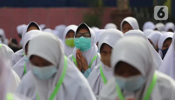 Seraung, Topi Dayak yang Diburu Wisatawan - Regional Liputan6.com