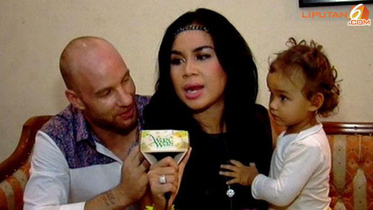 Bulan Madu Lagi, Melaney Ricardo dan Suami Mau Tambah Momongan ...