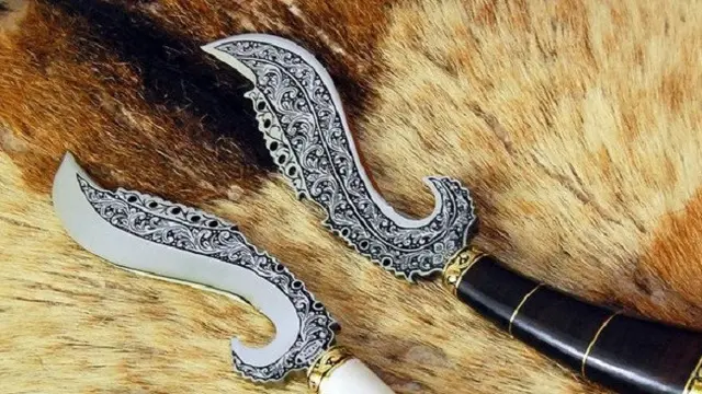 4 Senjata Tradisional Indonesia yang Masih Dianggap Sakti Hingga Kini ...