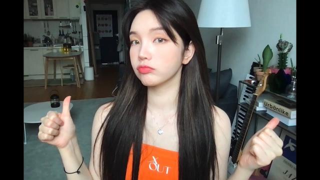 5 Fakta Menarik Xooos, Youtuber Cantik yang Diisukan Pacari Park Seo Joon - Entertainment Fimela.com