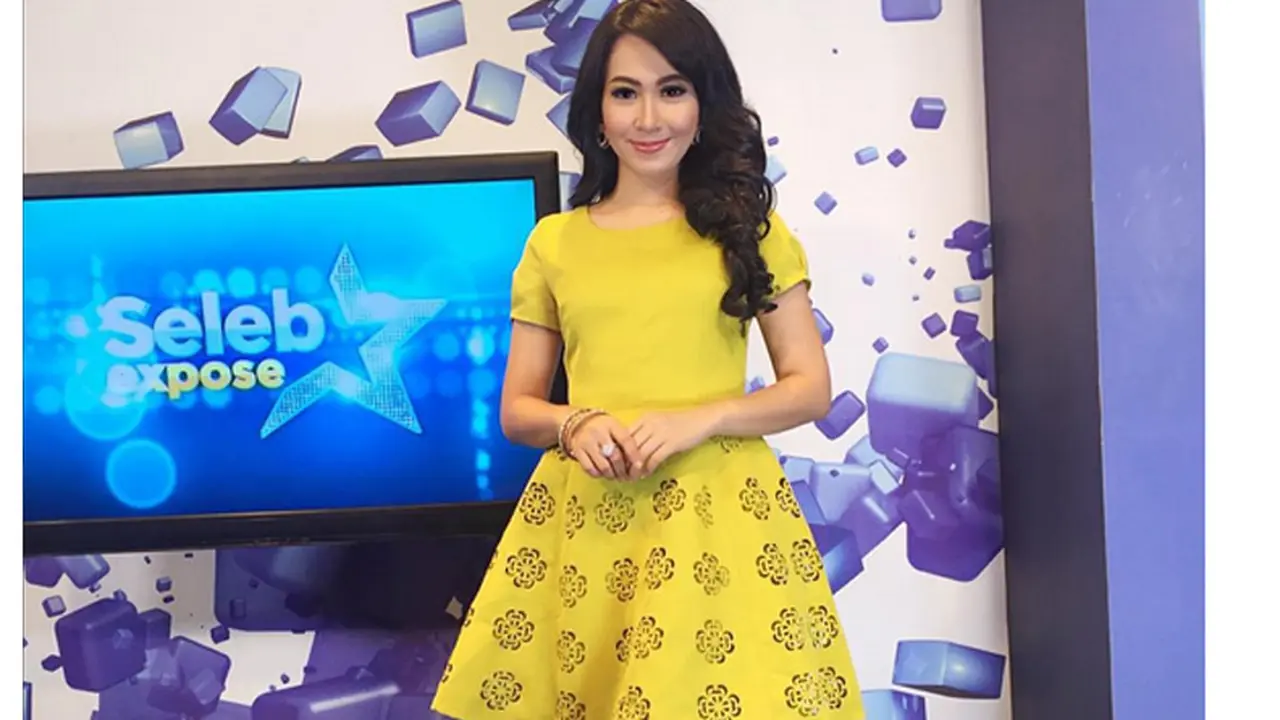Begini Kisah Cinta Poppy Putri dengan Pengusaha Malaysia - ShowBiz ...
