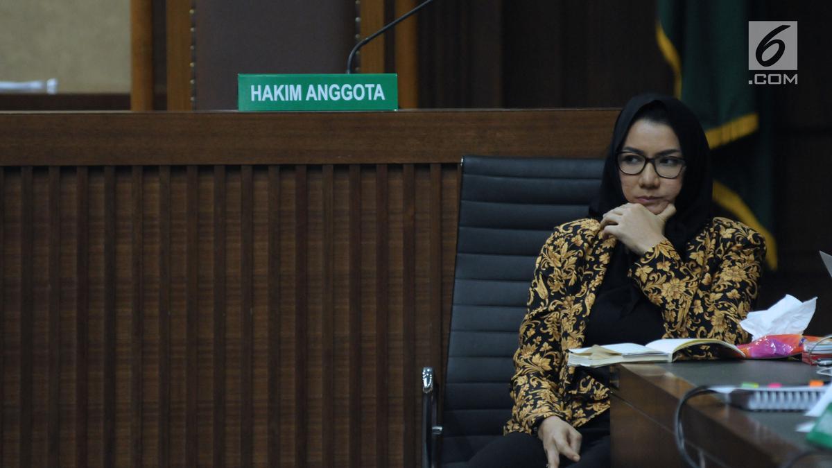 Hakim Cabut Hak Politik Bupati Nonaktif Kutai Kartanegara Rita ...