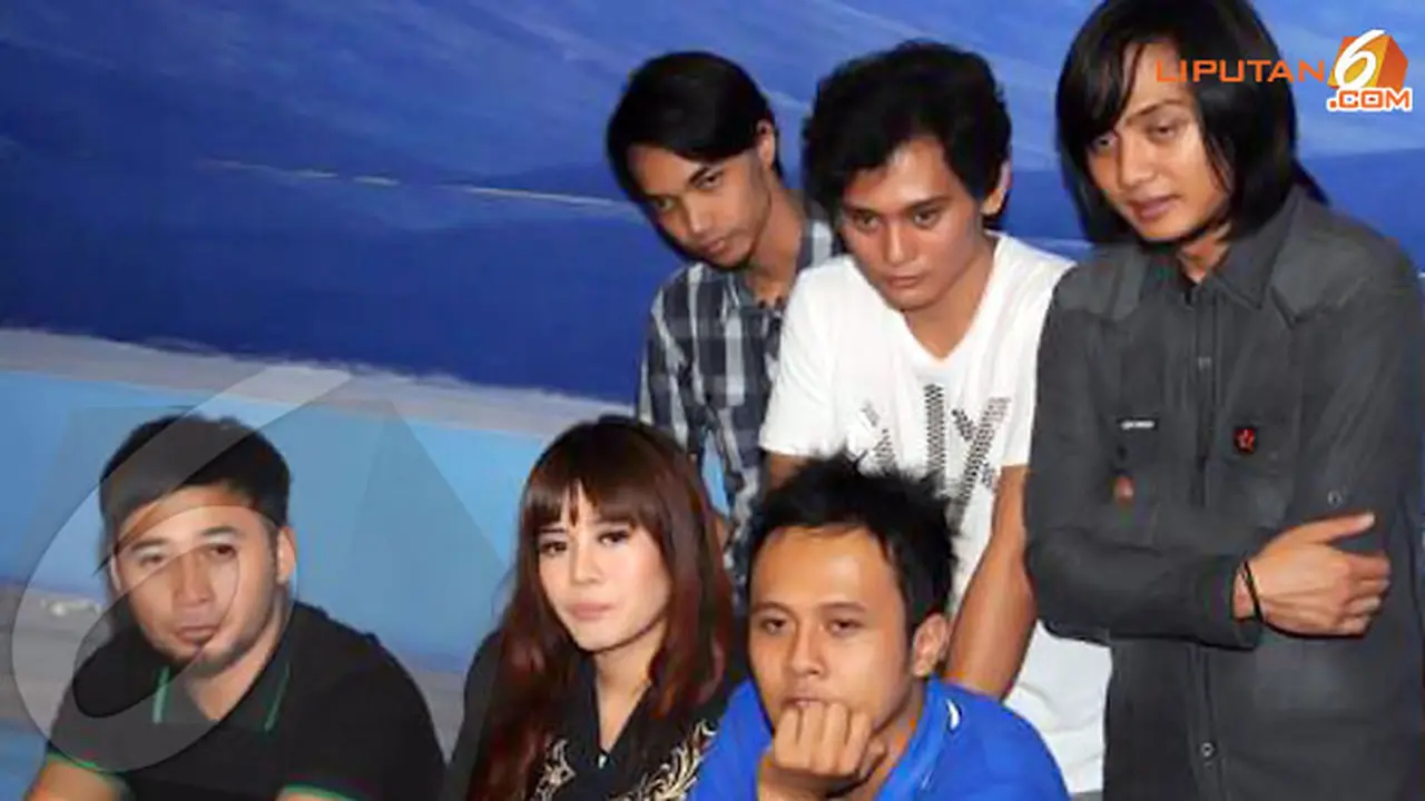 Hello Band Kolaborasi dengan Pedangdut - ShowBiz Liputan6.com