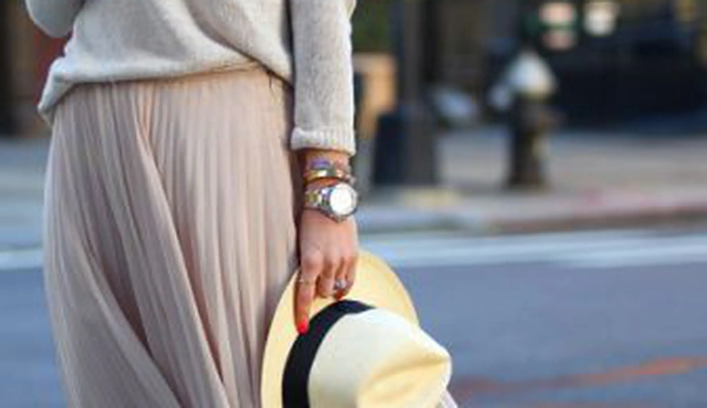 Ragam Ide Fashion Cantik dengan Rok Lipit - Photo Fimela.com